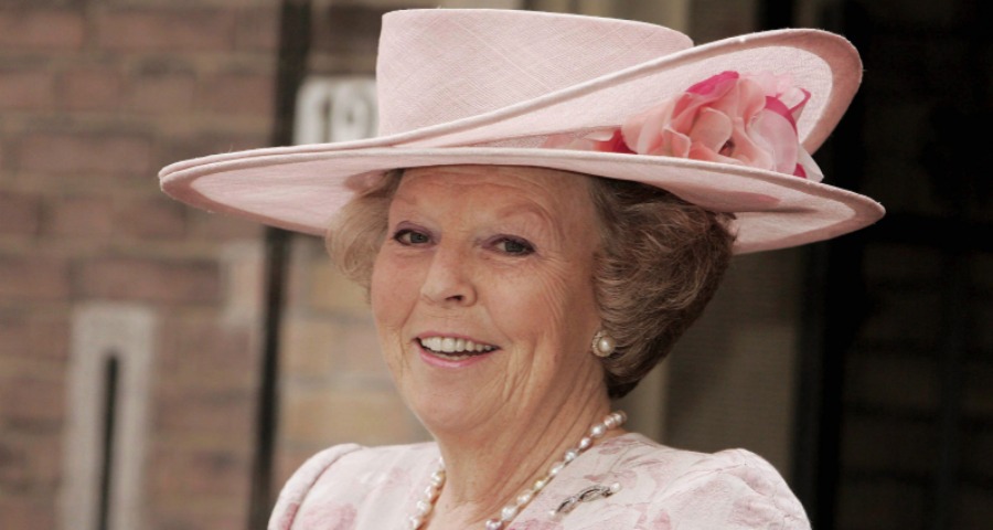 33 jaar koningin Beatrix... in hoedjes - Zin.nl